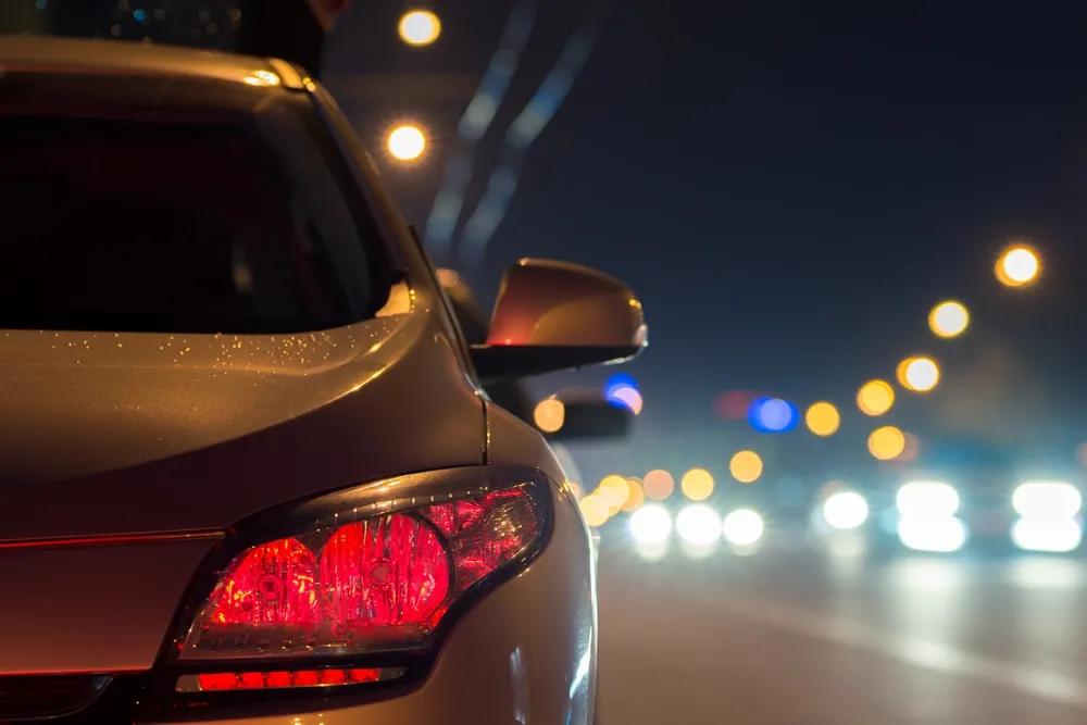 Don't Blind Others: Why High Beams Are a No-Go in Dubai
